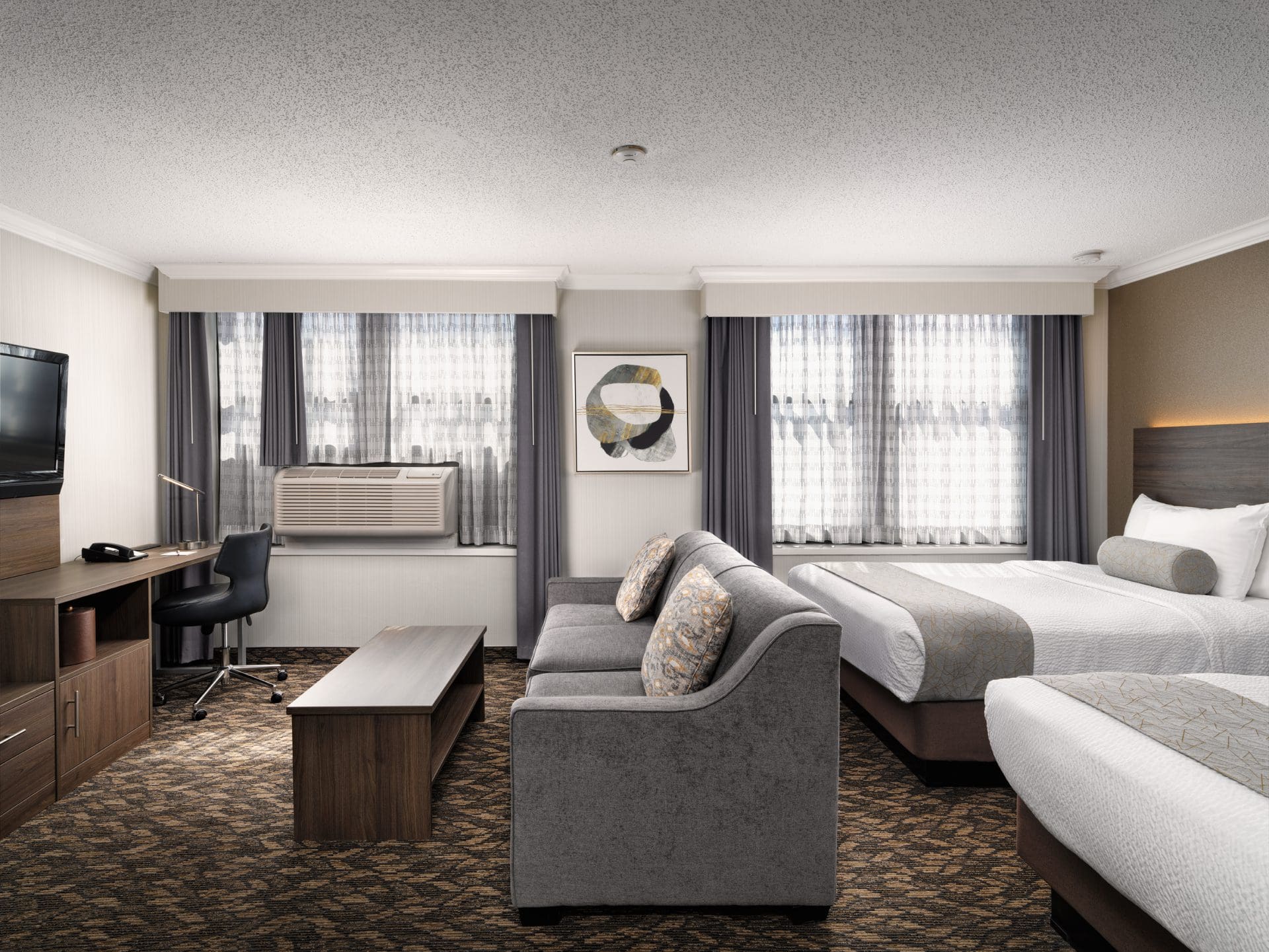 Studio Suite w/ 2 Double Beds - Best Western Carlton Plaza